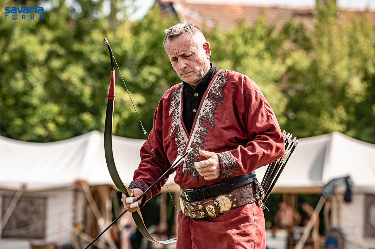 Kassai Lajos lovasíjász újra a Karneválon