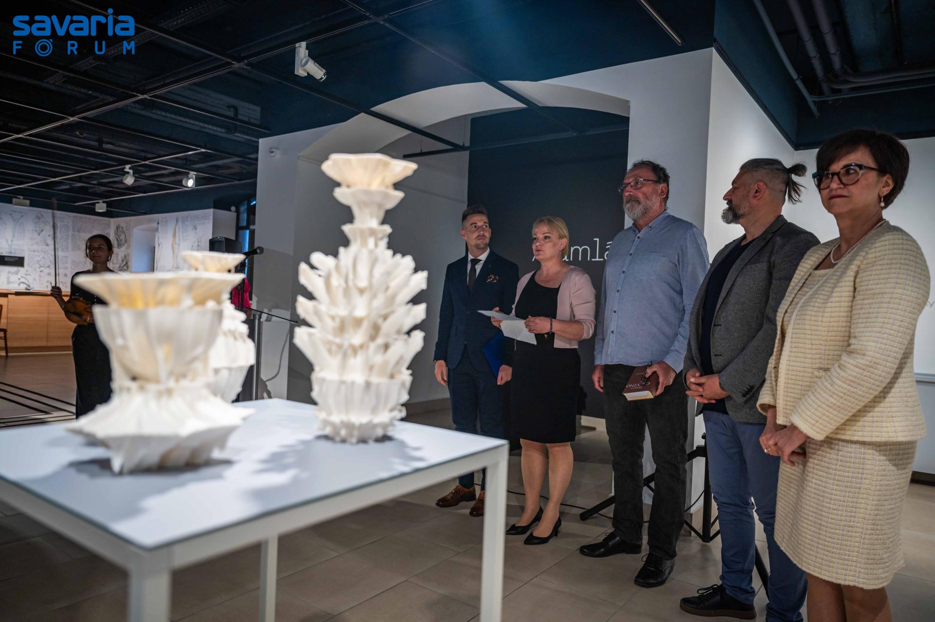 "Mércém a bátorság s a szépség" – Simon Zsolt József alkotásaiból nyílt ...