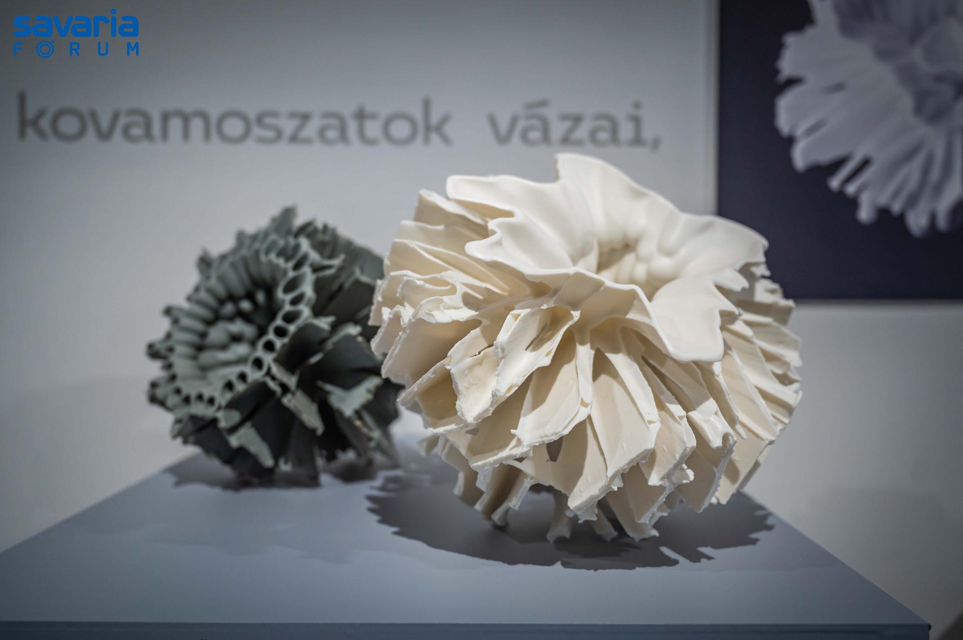 "Mércém a bátorság s a szépség" – Simon Zsolt József alkotásaiból nyílt ...