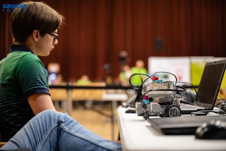 AGORA: robotika és pénzügyi stabilitás