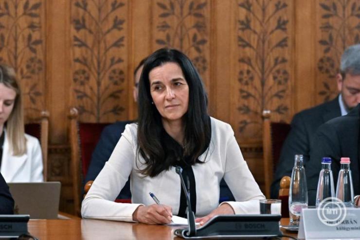 Orbán Anita: Magyarország külpolitikája ismét láthatóvá és ...