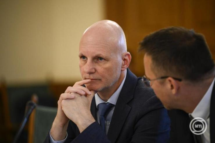 Tanács Zoltán: lépéseket kell tenni a felsőoktatásban szükséges ...